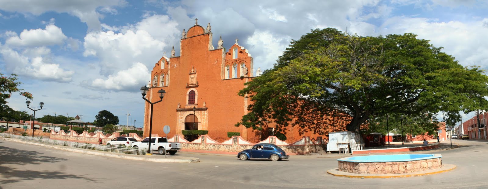 Primeros Templos Coloniales en Yucatán: Tekax 1576