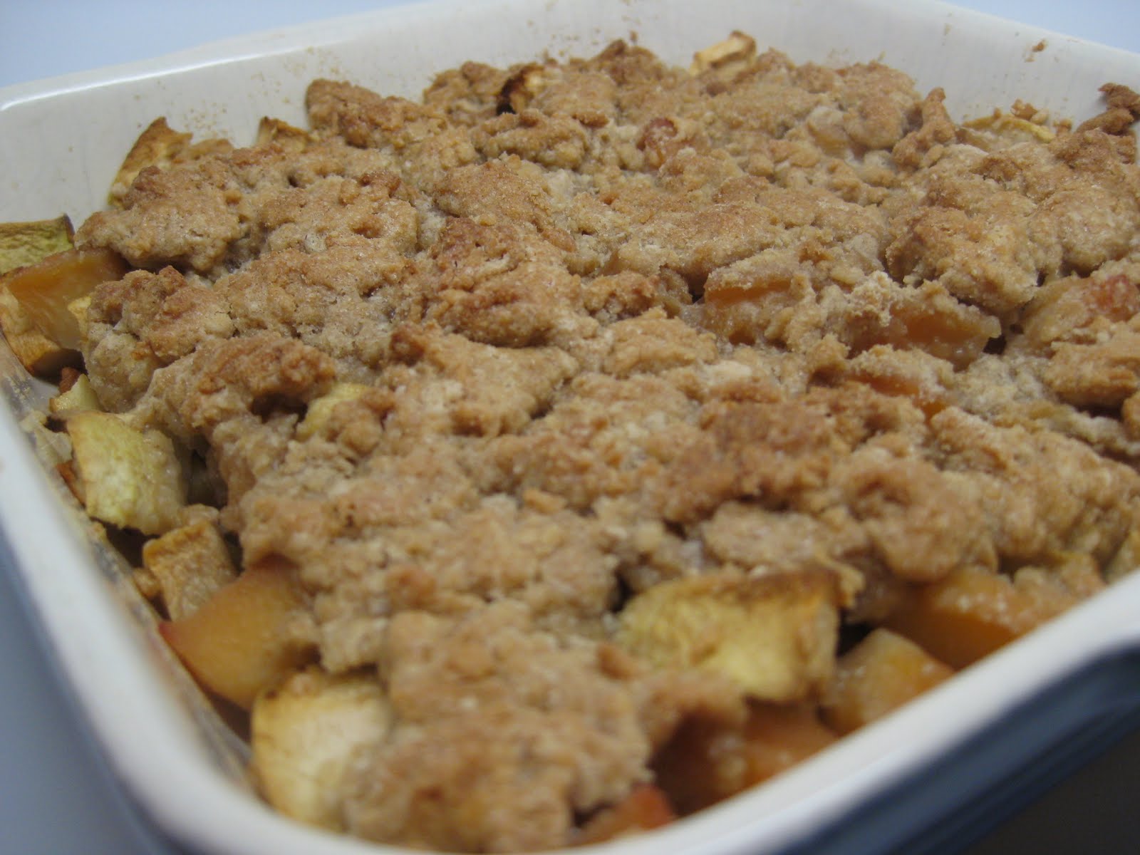Dinner Tonight: Quince & Apple Crumble