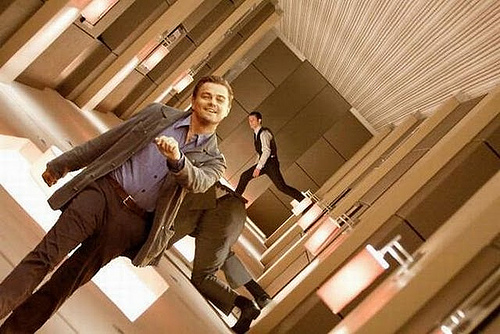 Bajo Otra Luz: Leo Strut AKA Leonardo deHapprio