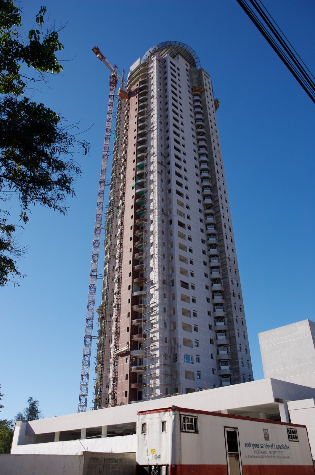 SANTO DOMINGO | Torre Caney | 153m | 40p | TAC/CTT | Page 28 ...