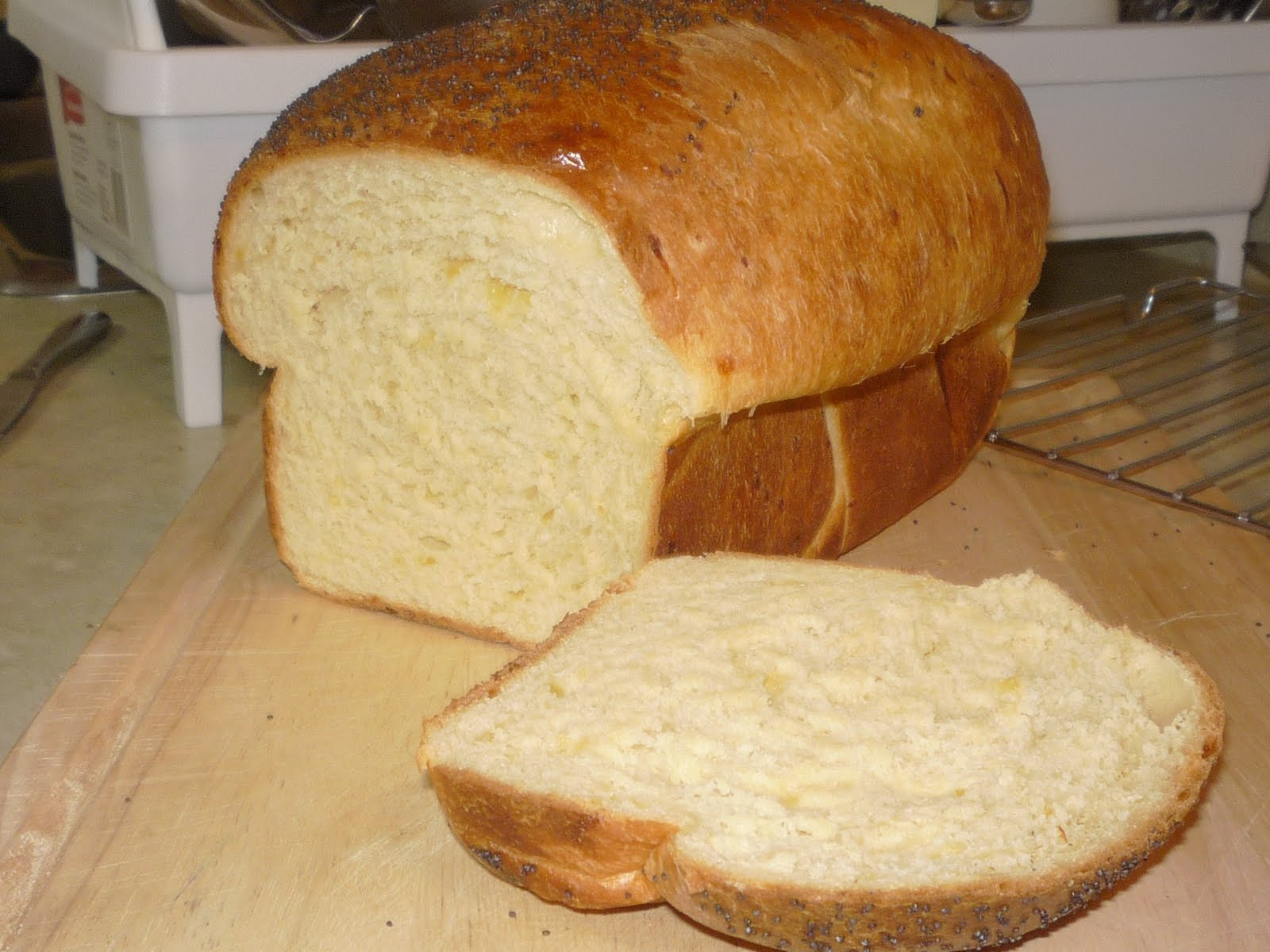 ReTorte: Golden Cheddar Loaf