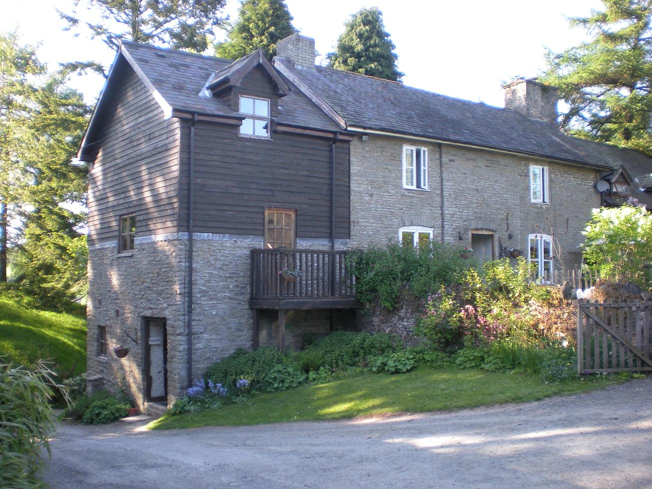 Fizzy Notions: Day One of Glyndwr's Way: Knighton to Felindre