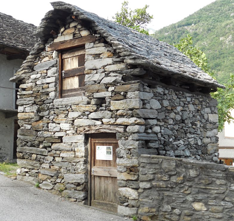 EOS450D: Une grà à Moghegno (Valle Maggia)