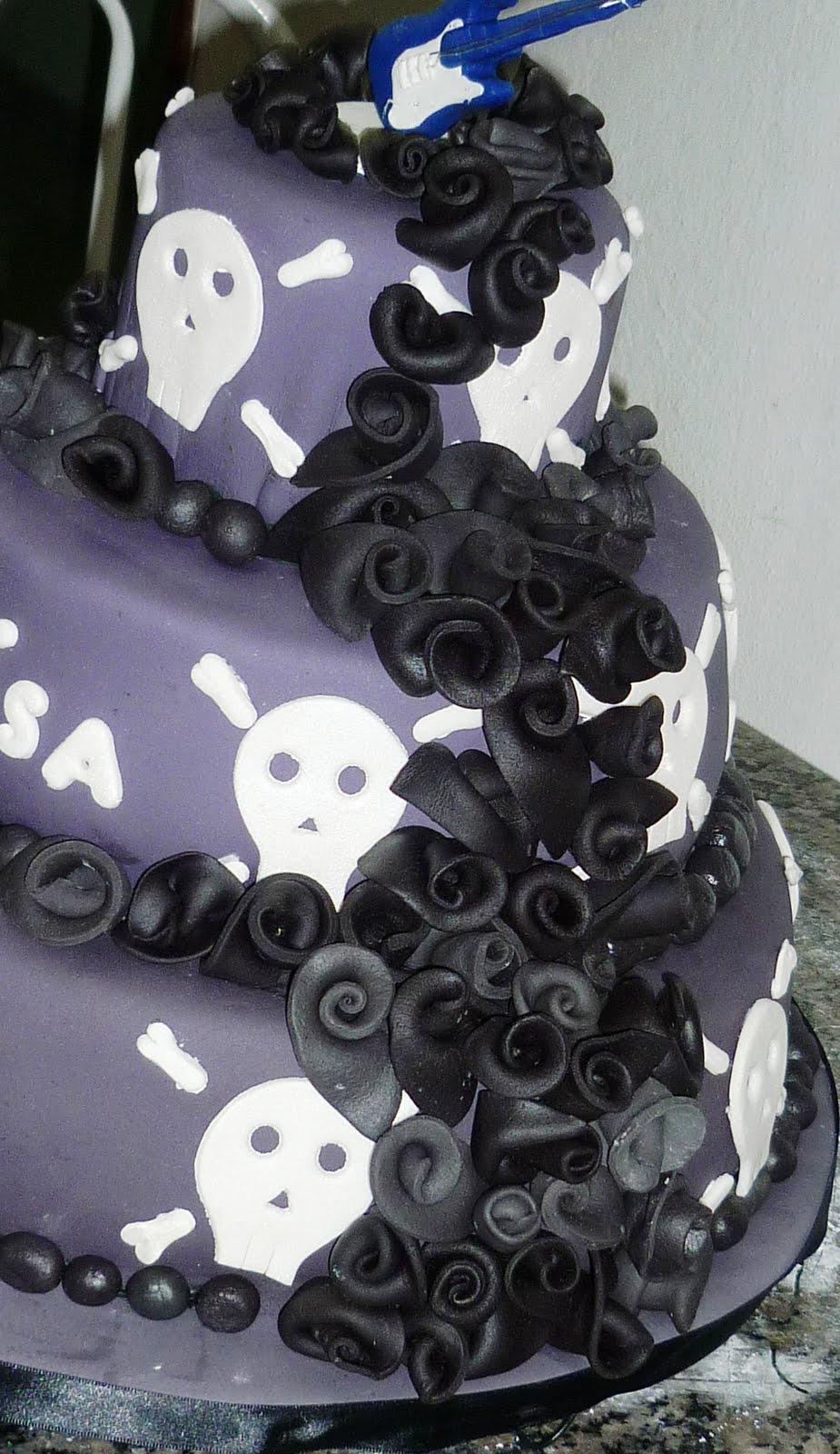 Aline Doce Art Escola de Açúcar: Bolo Gótico