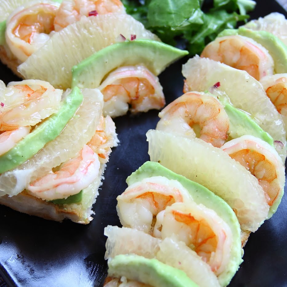 ShowFood Chef: Avocado, Grapefruit, Shrimp Tartine