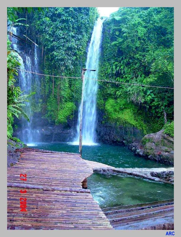 Curug Luhur | Objek Wisata di Indonesia