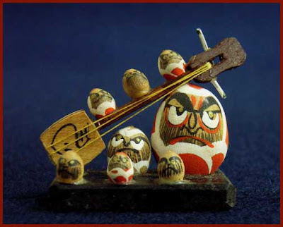 Daruma San in Japan, Japanese Art and Culture (01): Shamisen