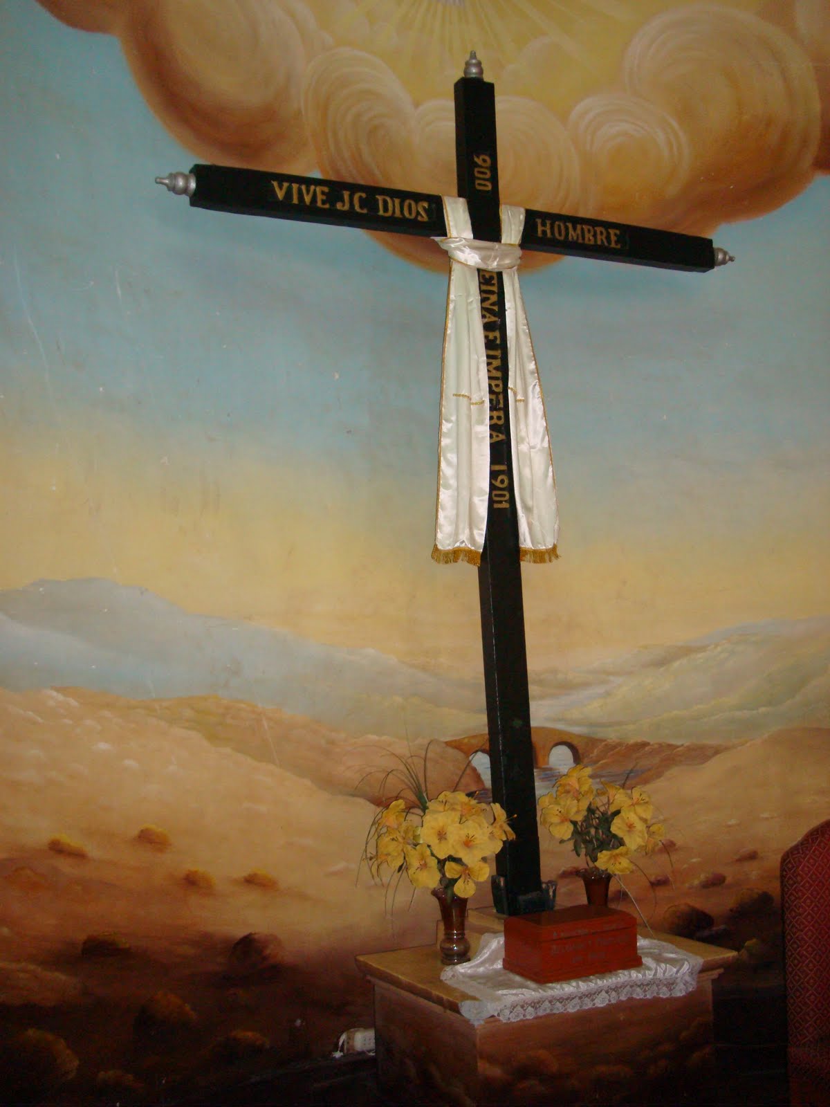 SANTÍSIMA CRUZ DEL SIGLO XX