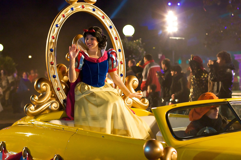 Filmic Light - Snow White Archive: Disney Character Central - The Fan ...