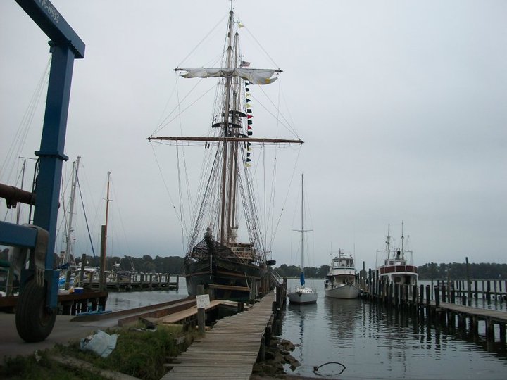 COLONIAL SEAPORT FOUNDATION: 9/26/10 Luna updates