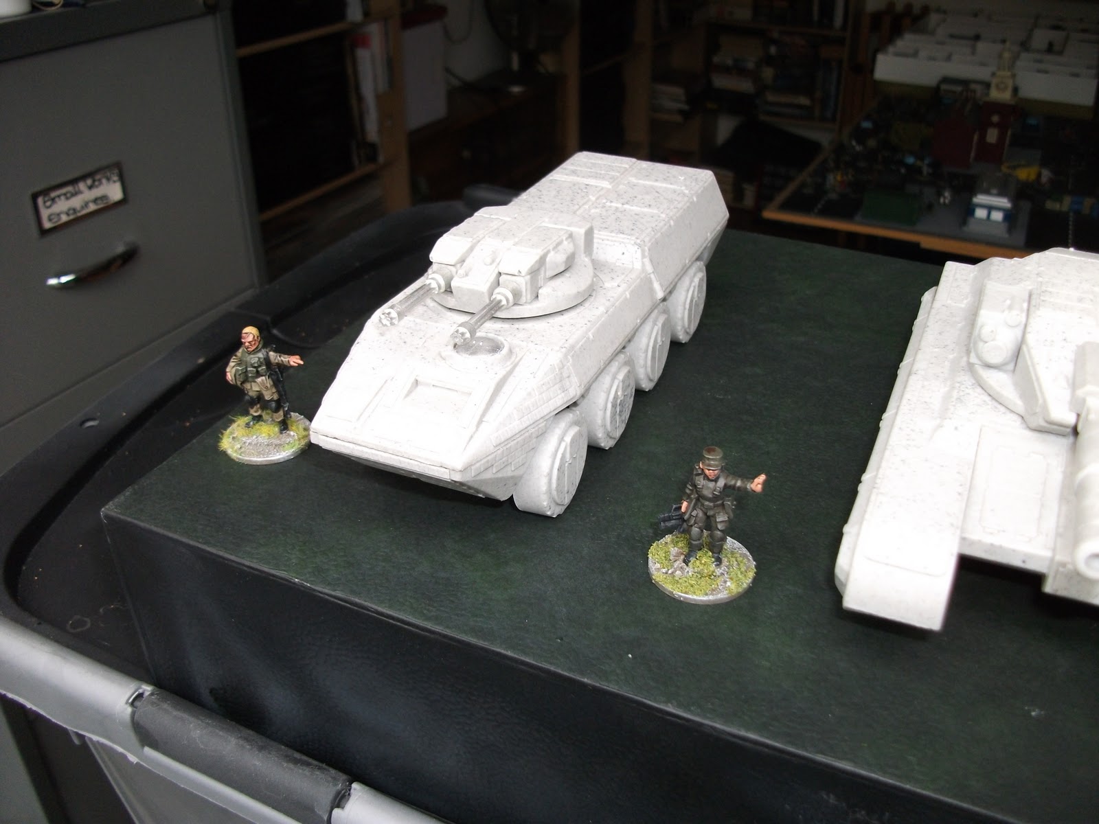 The Angry Lurker: 25mm Old Crow Vehicle and 28mm Pig Iron Vehicle ...