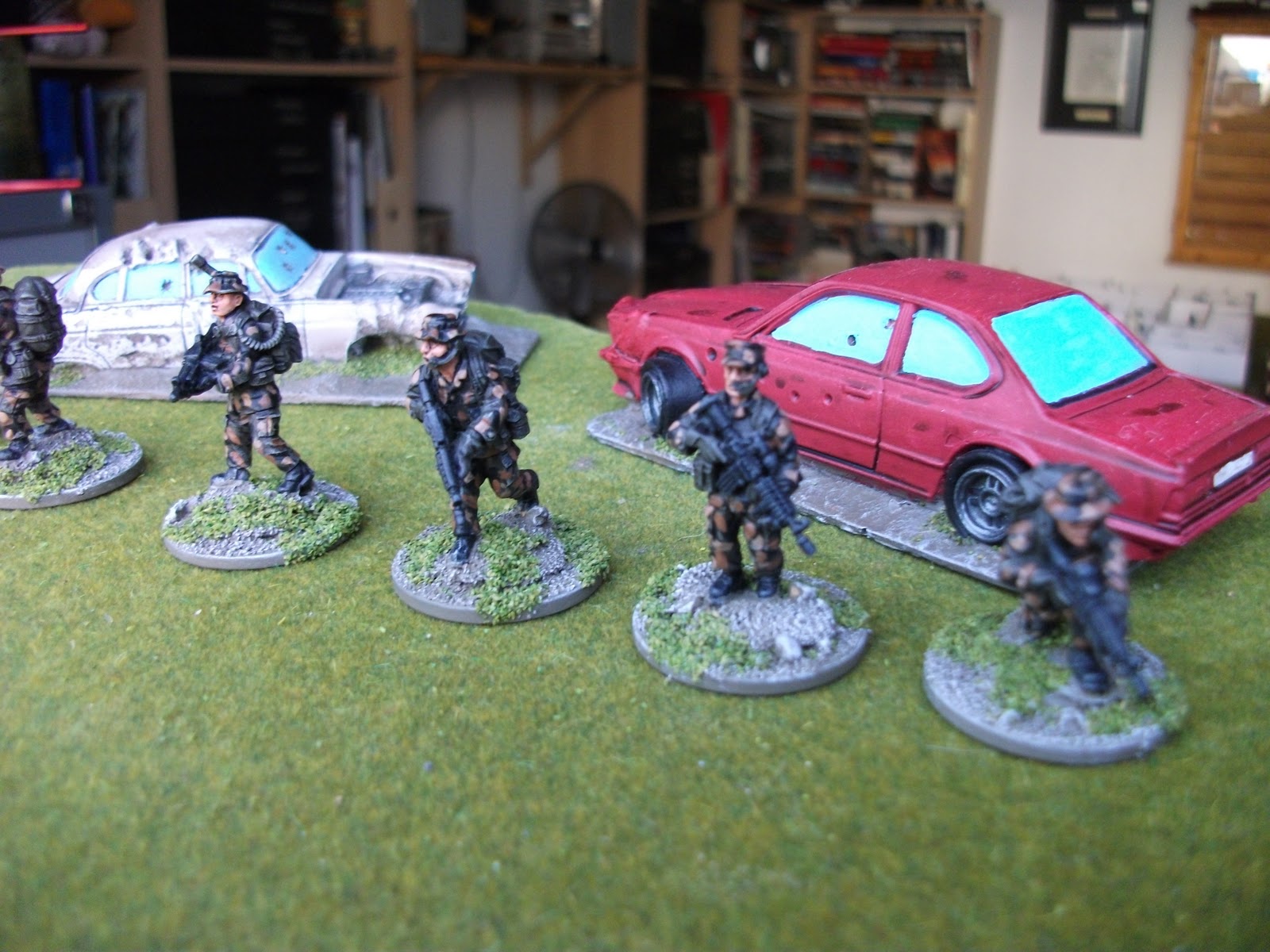 The Angry Lurker: 28mm Painted Eureka Miniatures US Force Recon Marines.