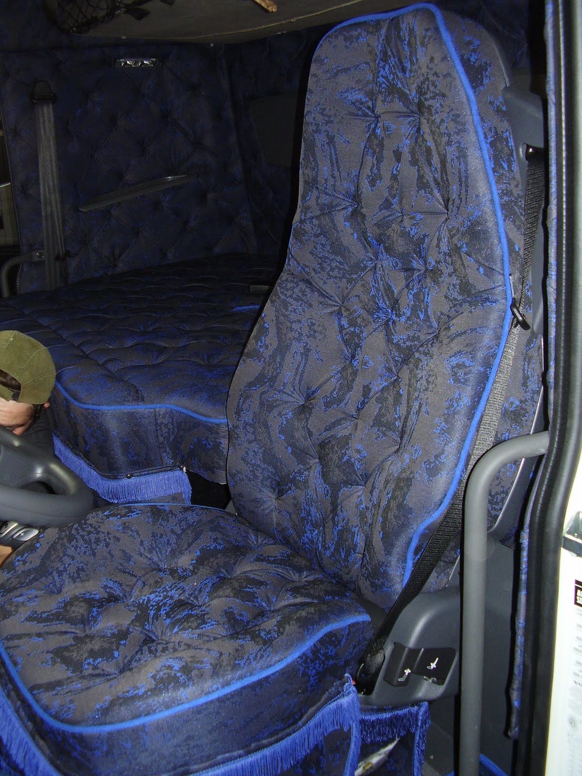 FB Calibradores Ltda: ESTOFAMENTO FH EM AZUL