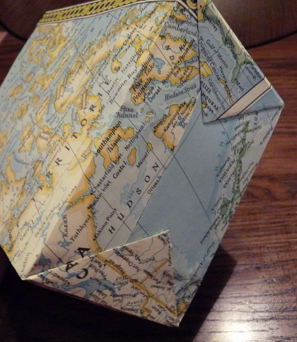 Beyond the Fringe Crafts: Paper Bag Tutorial