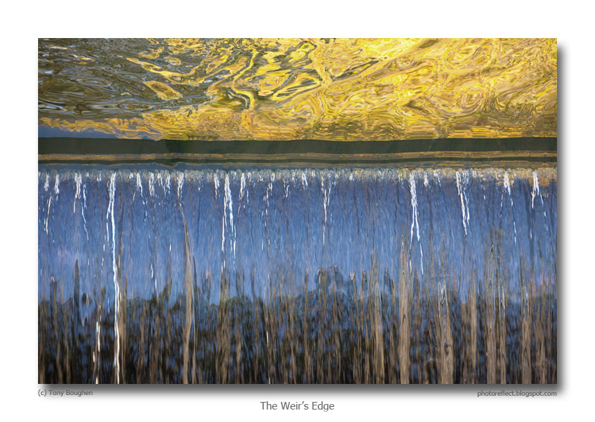 PhotoReflect: The fascination of weirs