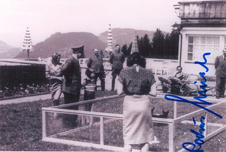 ADOLF HITLER BEST PICTURES: Adolf Hitler Pictures at Berghof
