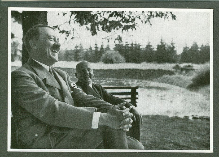 ADOLF HITLER BEST PICTURES: Adolf Hitler Pictures in Happy Time