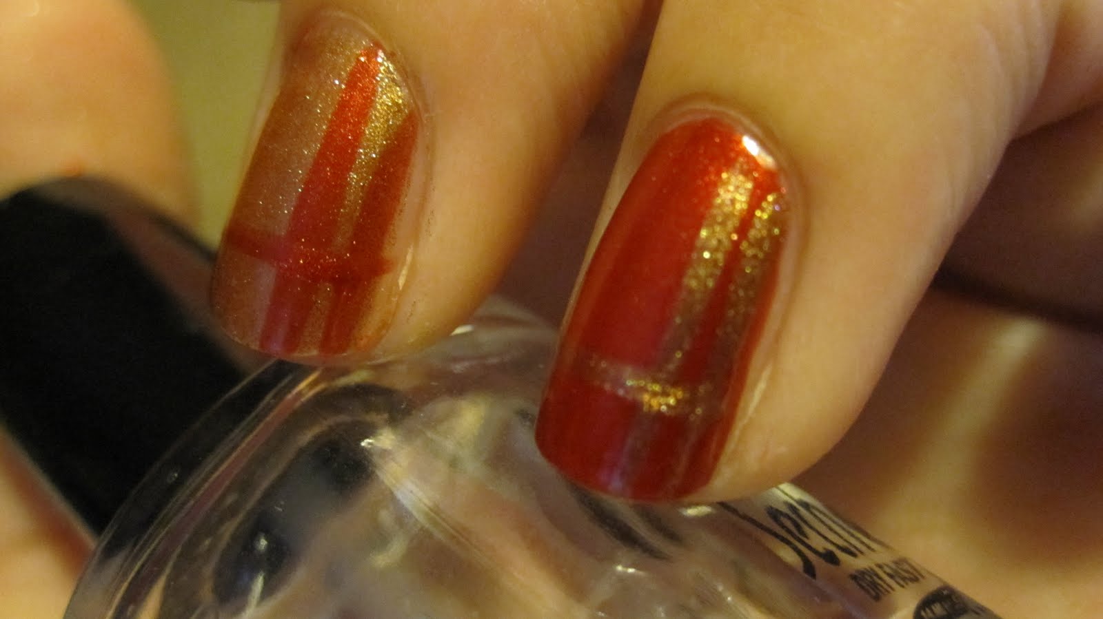 Painted Tips: Gryffindor Nails