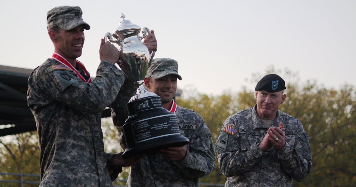 Bleu Dress Jes: 2010 Best Sapper