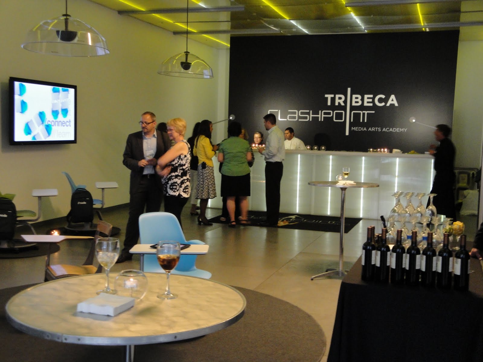 Hindsight : STEELCASE PRESIDENT JIM KEANE AND DESIGN TEAM INTRODUCE THE ...