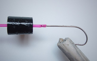 Pike fly-fishing articles: Tube poppers hook mounting