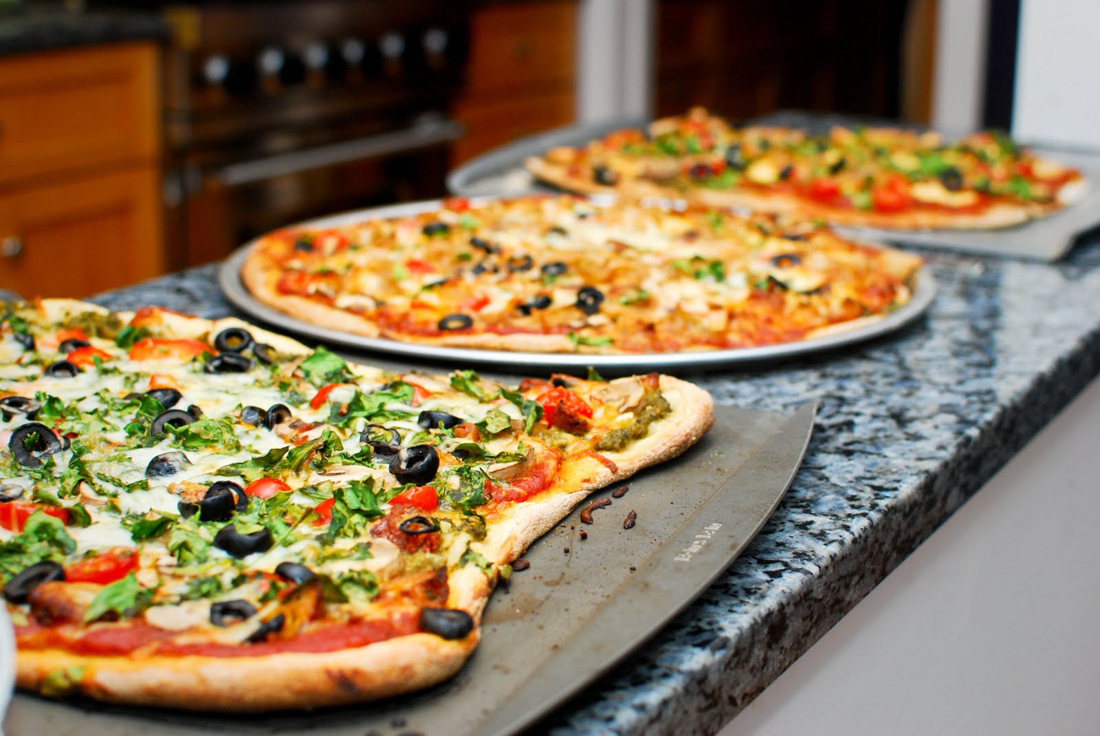 Eat, Run, Read: Another Pizza Party