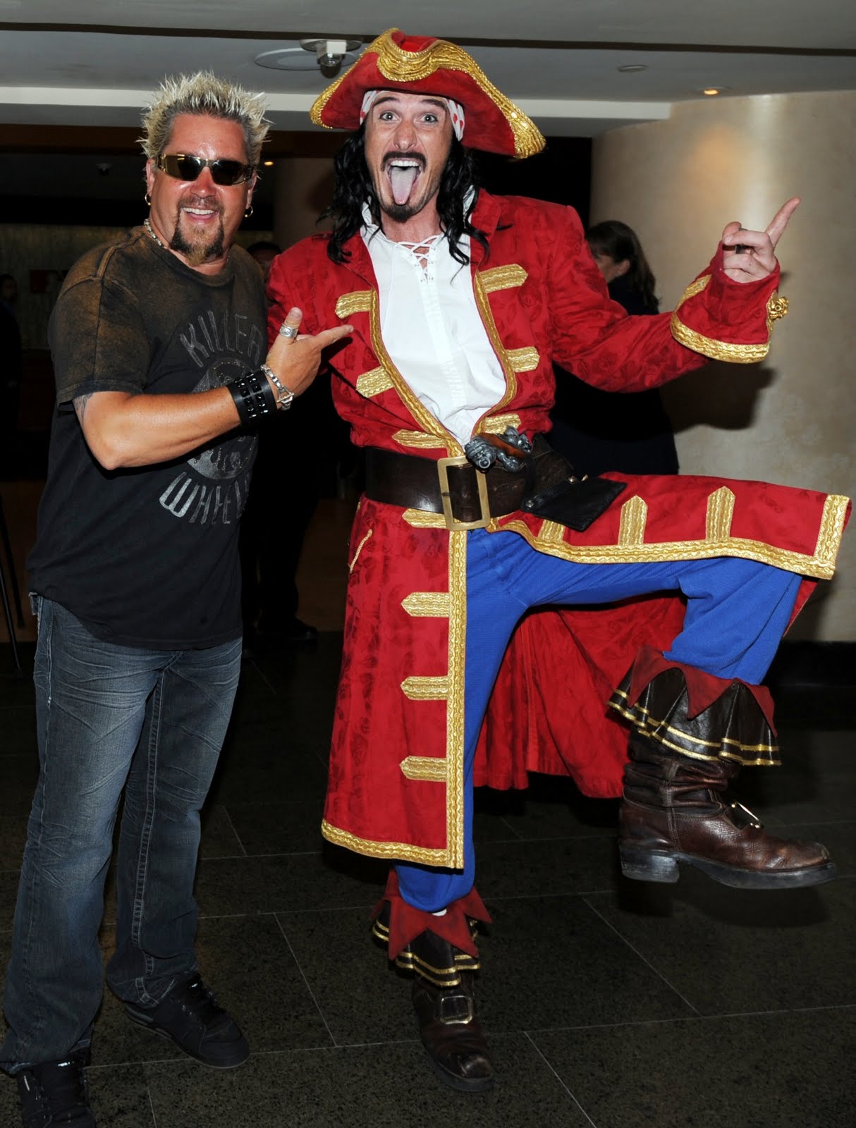 Fans of Guy Fieri: New un-hosted segments for Triple D, plus more news