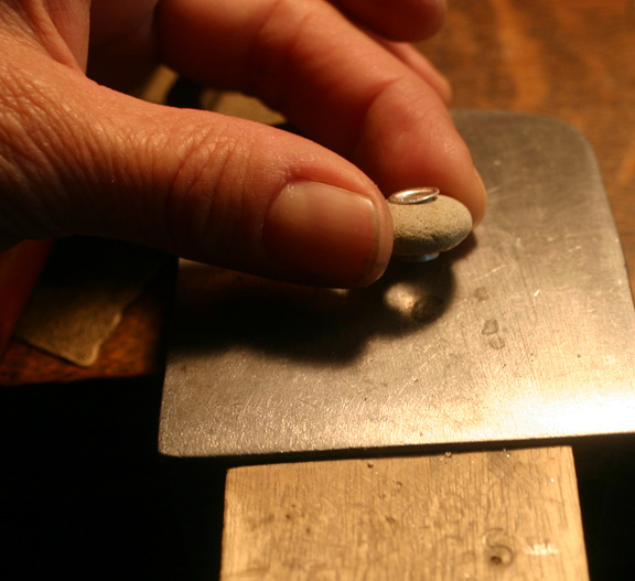 Setting the tube rivet | SToNZ