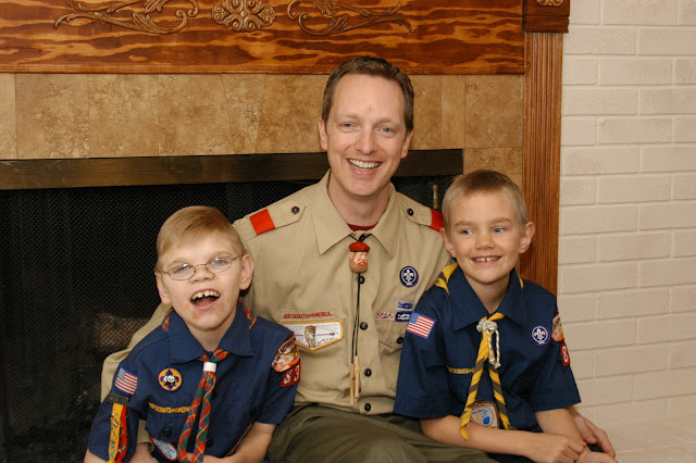 Greg LoVEs comments!: 3 Happy Scouts