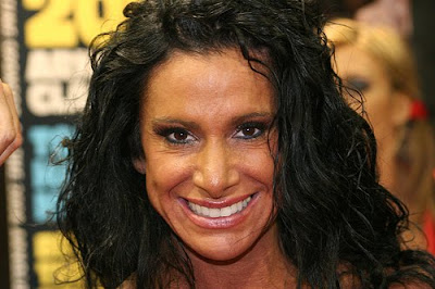 Buffcuties: Debbie Bramwell