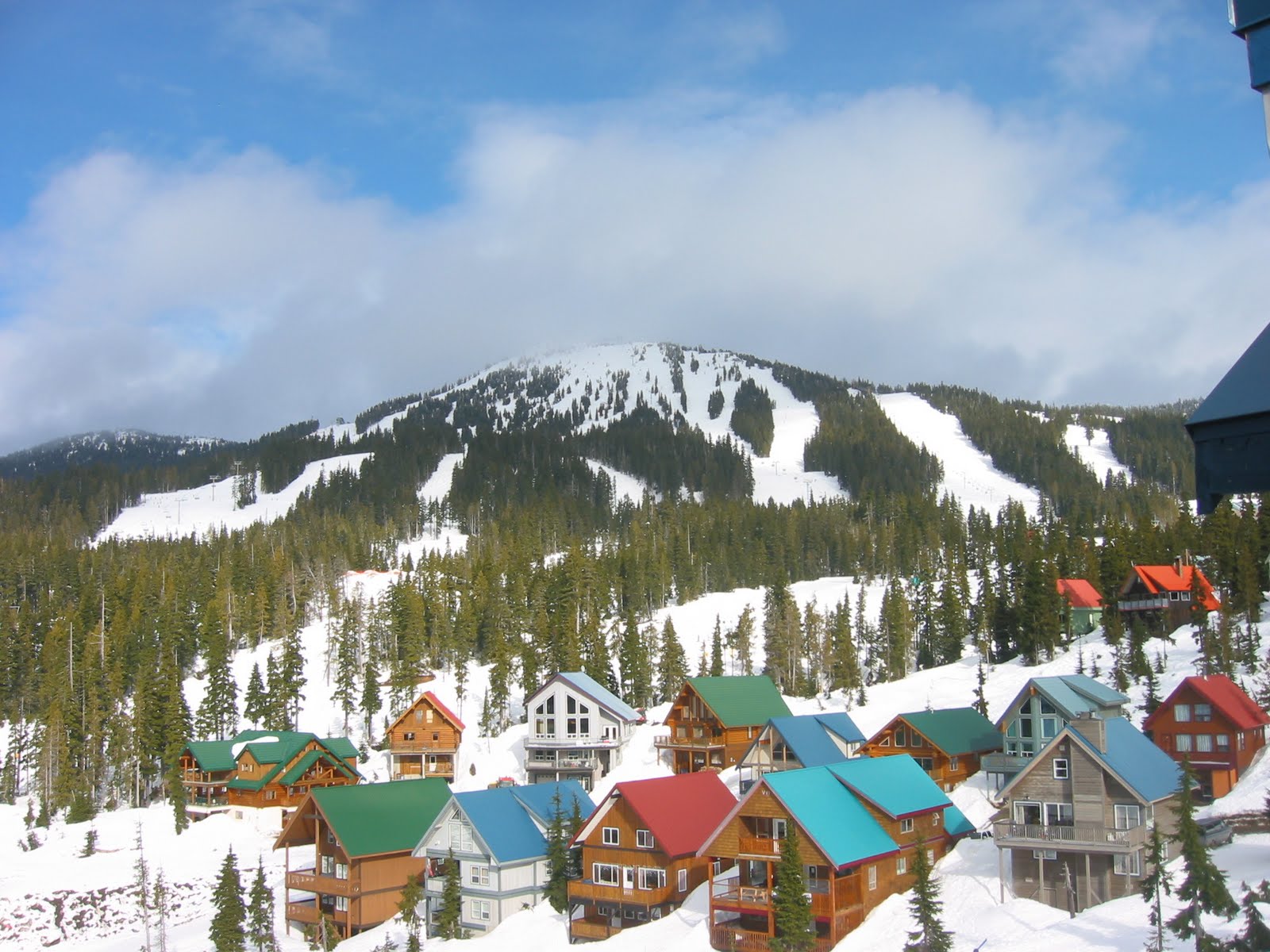 Vancouver Island Travel & Tourism: Mount Washington - Mountain Opening ...