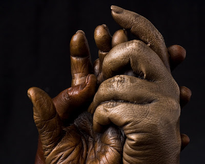 Tim Bunton Sculpture: Hand Portraits