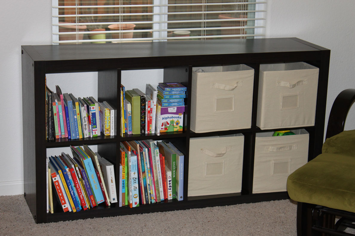 Lyndsay Lou: Cubicle Farm