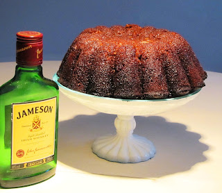 Lola-Lu's Kitchen: Jameson Whiskey Cake
