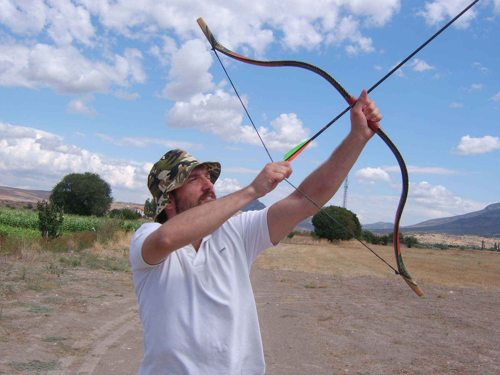 Visit to Turkish hornbow bowyer Cem Donmez Sept. 2010 | $ Traditional Bow