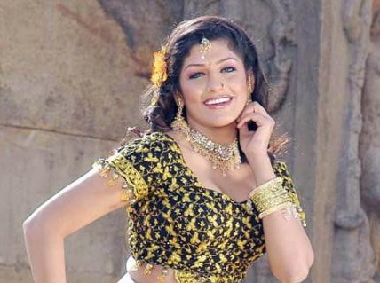 Tamil actress Radhika Sarathkumar photos videos wallpapers images sexy ...