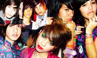 Tribus Modernas (Carla Miccelli): Los Floggers