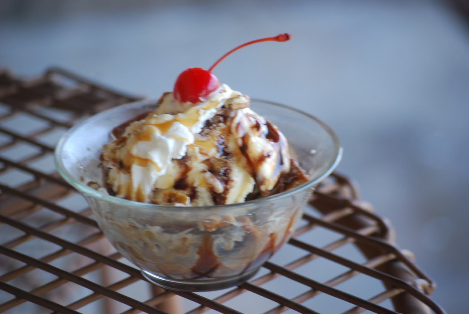 Life's a Bowl of Cherries: Mama Mary's Turtle Sundae