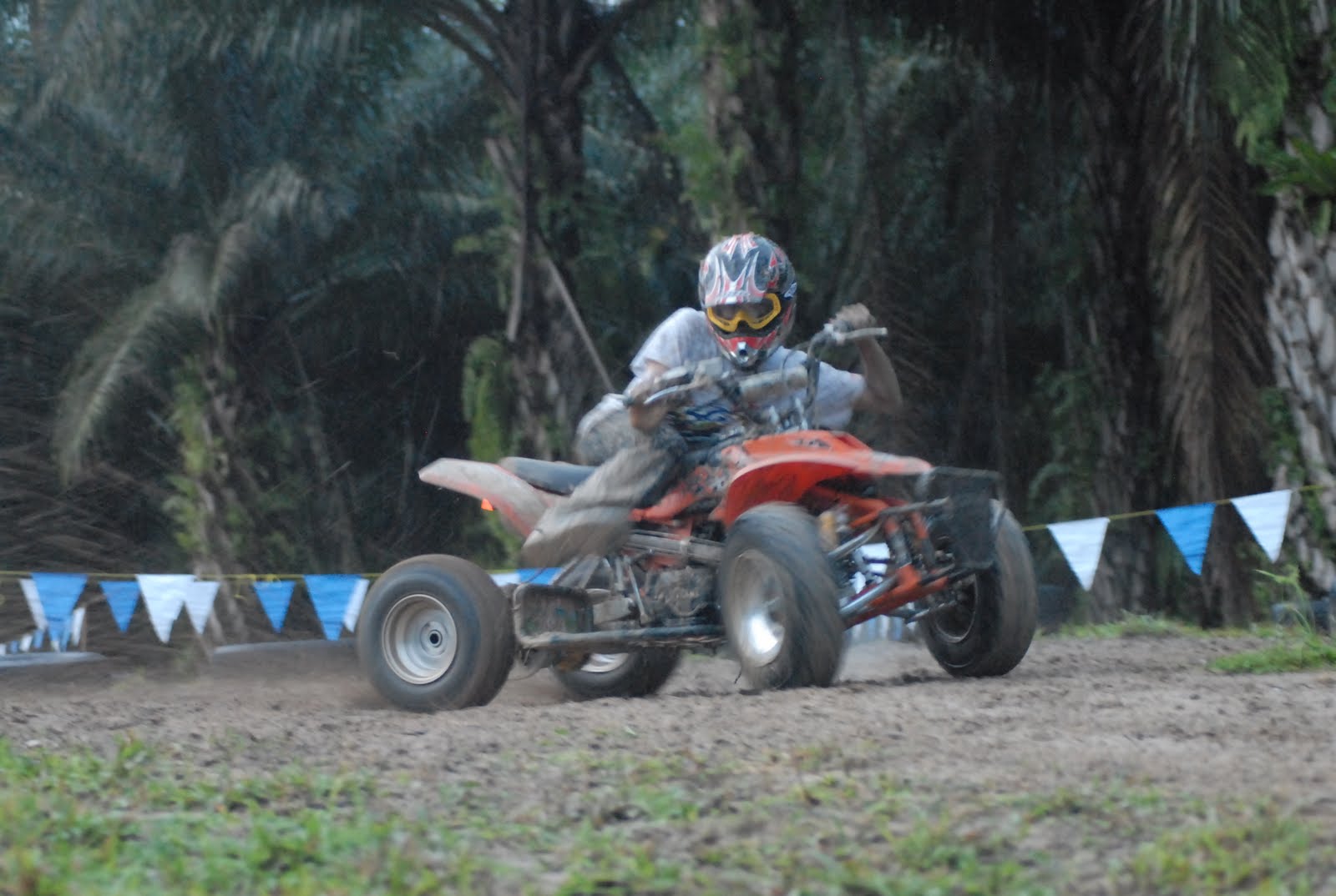 KL One Racing Dreamsz: Typhoon 125 Action..!!! (Who said 125cc Quad is ...