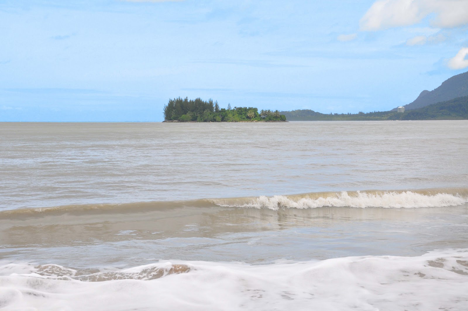 PiCtUrEs & sTOrIEs: Pasir Panjang Beach ,Kuching
