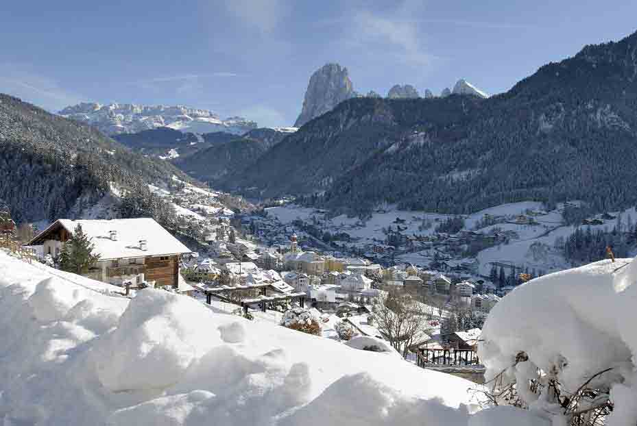 DOLOMITES Val Gardena: Winter vacation in a stunning World Heritage Site