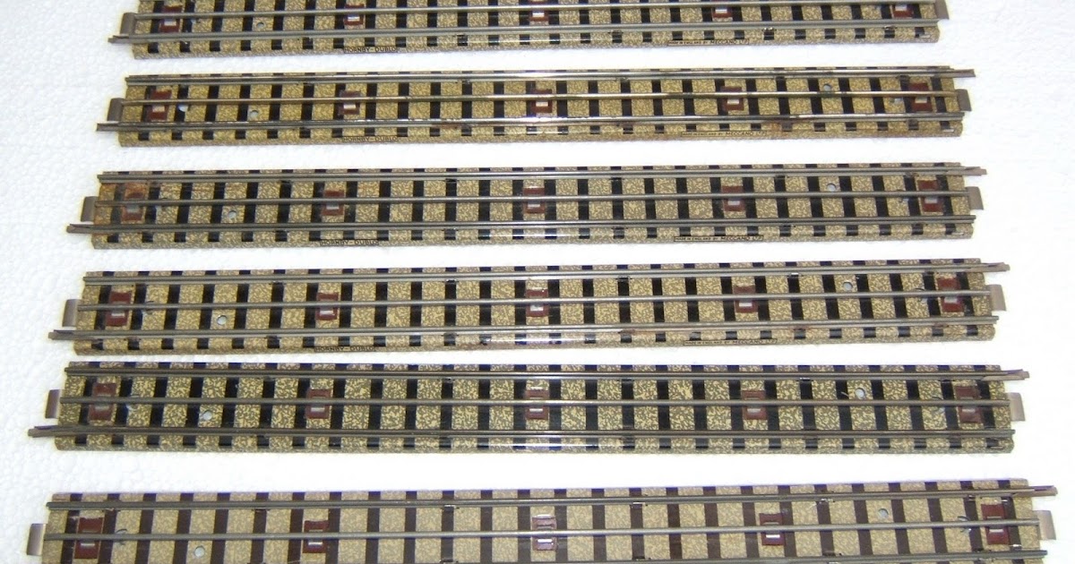 MM2010e Gallery: 35. Hornby Dublo 3-rail track, 6 full size straights ...