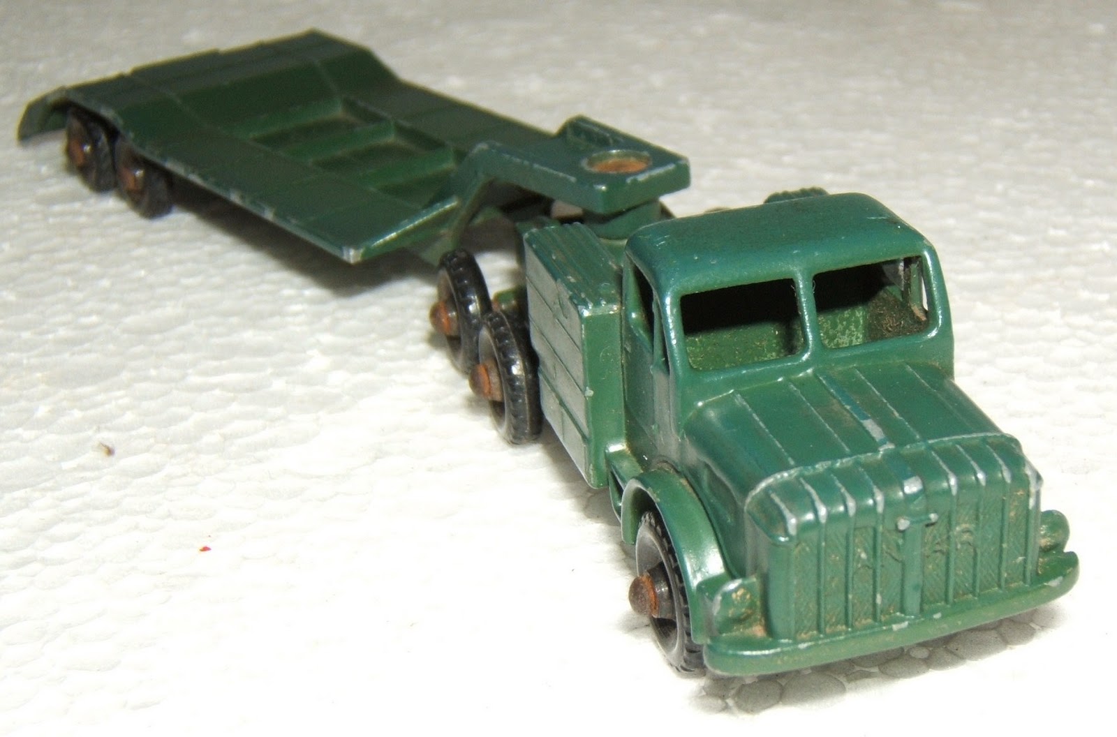 MM2010e Gallery: 58 Matchbox Centurion Tank and Tank Transporter