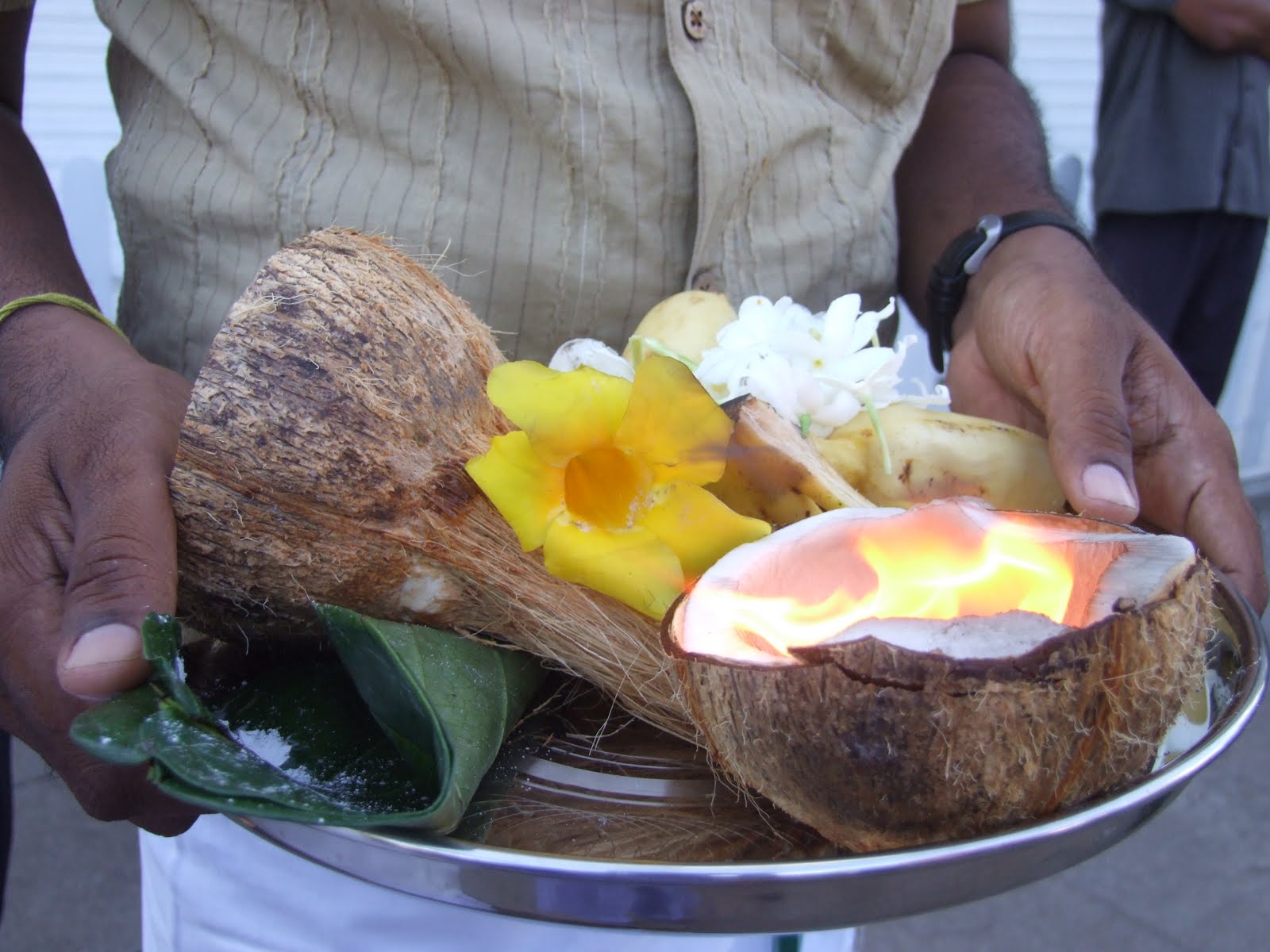 Passion Parade: A Charming Aadi Vel Cart Parade in Colombo
