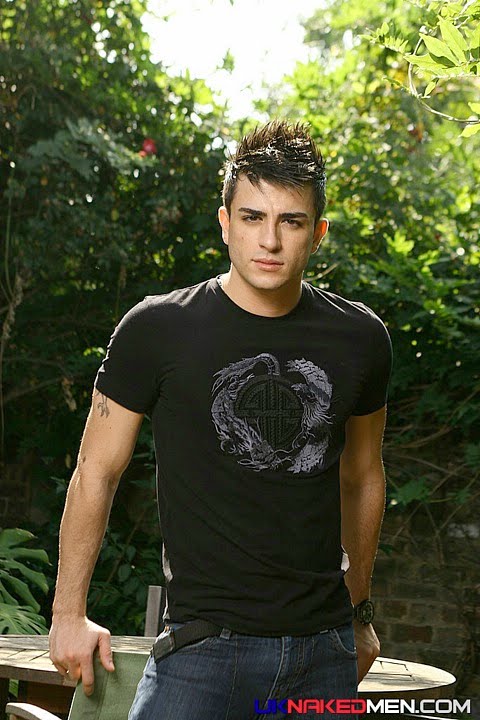 Indo Hunk: Harry Louis in Garden