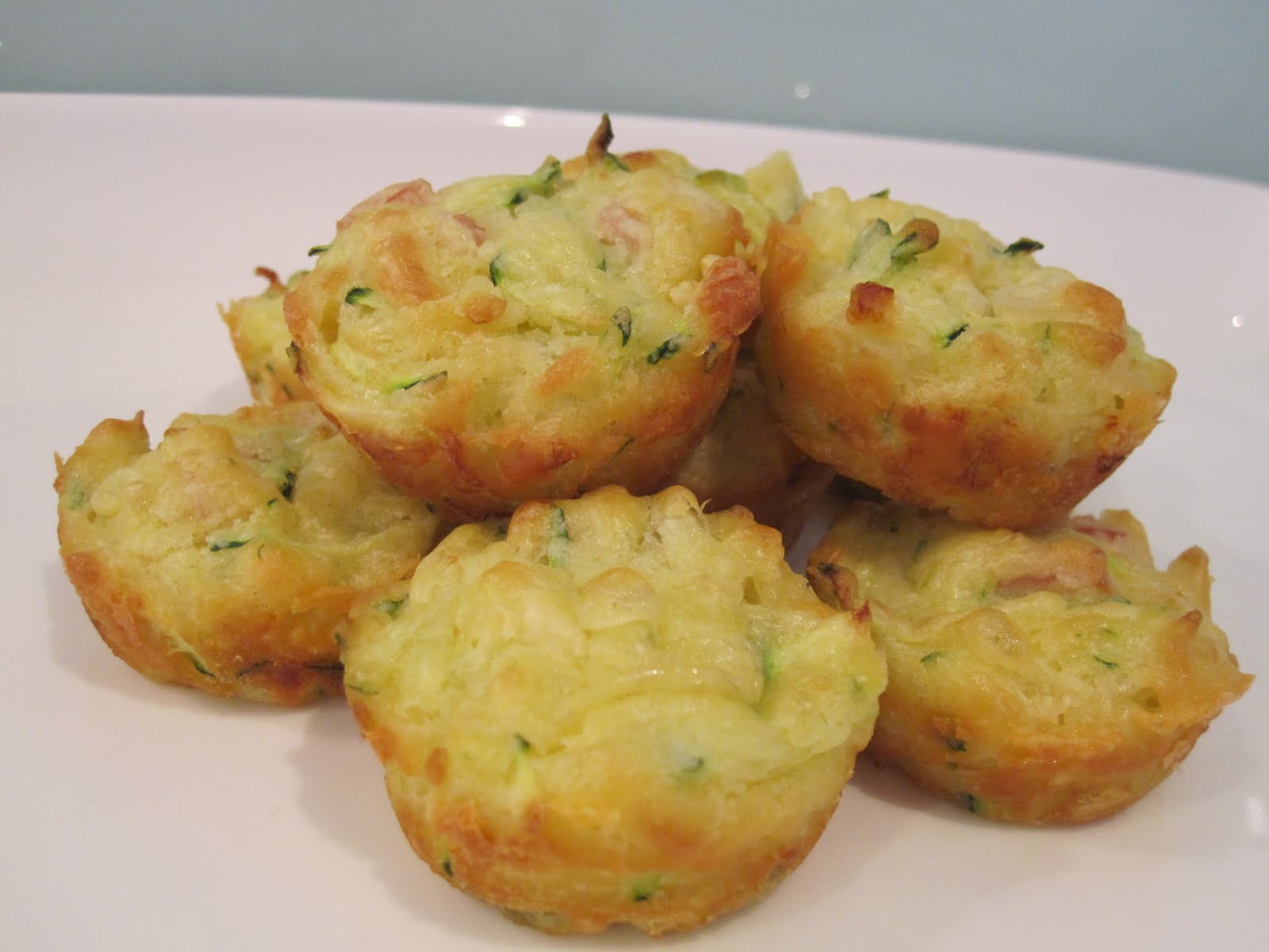 Aspiring Domestic Goddess: Zucchini Mini Muffins