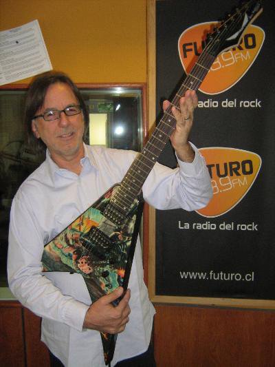 Daisy Alcaíno: Los códigos del Rock de Hernán Rojas.