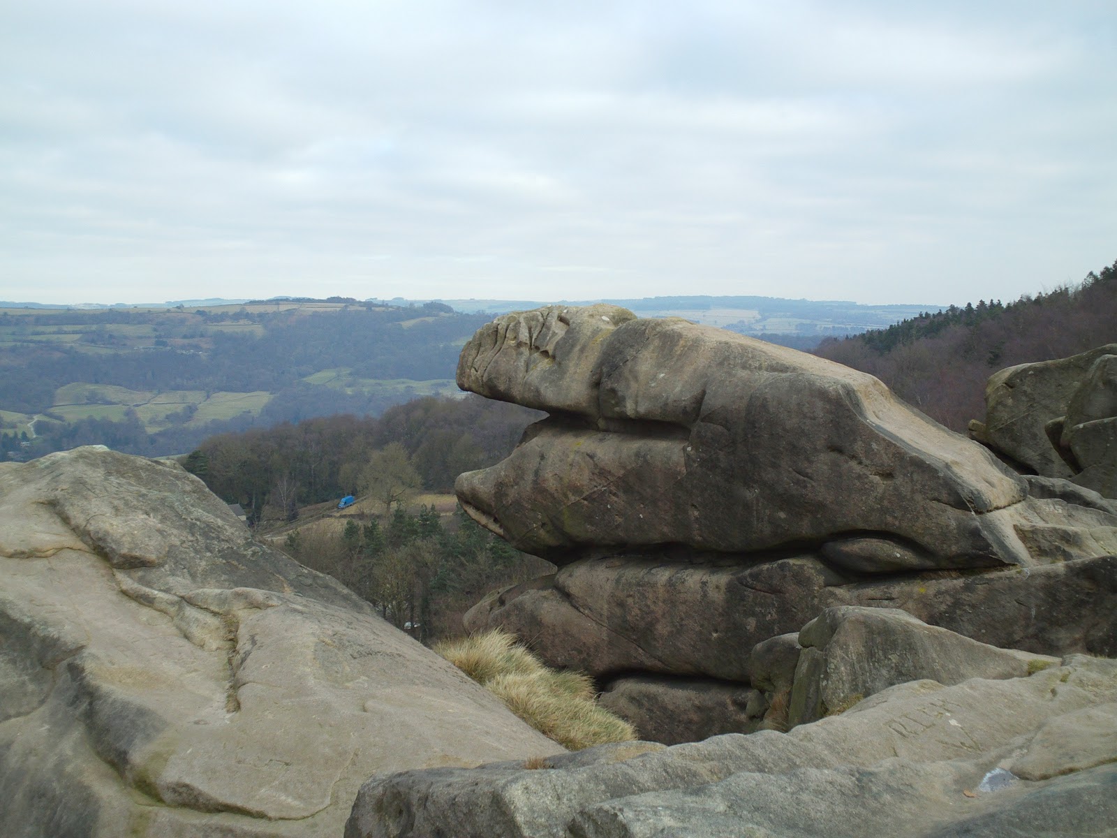 Walking Black Rocks in the Peak District.: Walking High Peak Junction ...