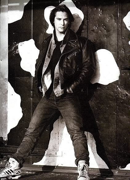 My Keanu Reeves Blog: Leave Keanu ALONE!!