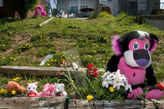 Washington's Other Monuments: Collective Shrine for Tavon Nelson ...